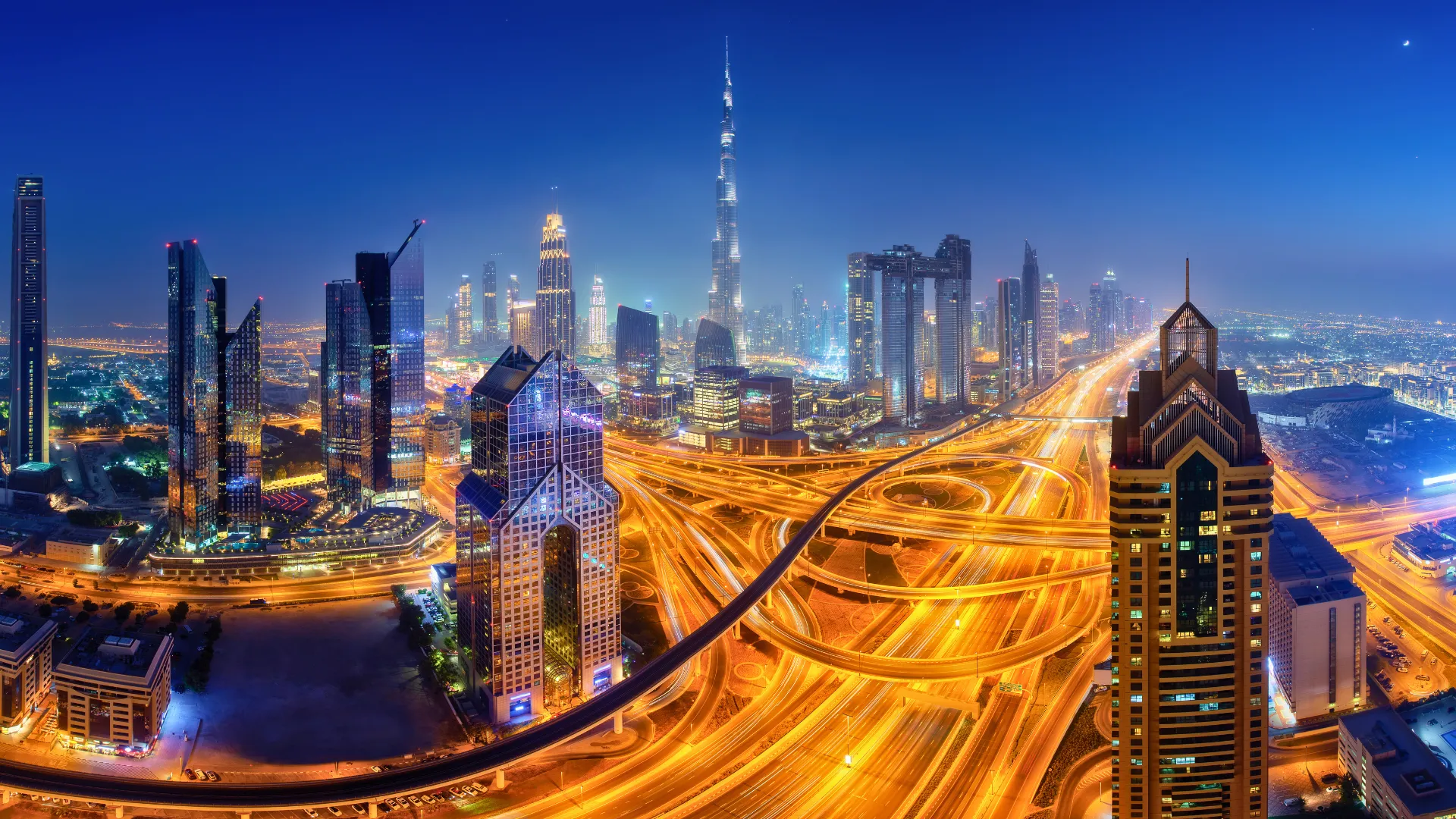 5 Days Dubai Tour Package | Marina Cruise, Desert Safari & Burj Khalifa